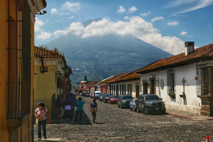 Wandering the Streets of Antigua Guatemala – Two Travel Turtles